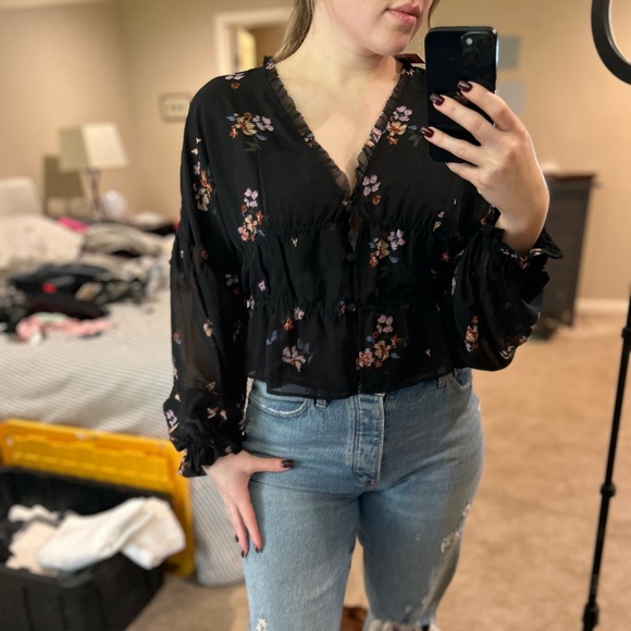 Steve Madden | Tops | Steve Madden Floral Blouse | Poshmark